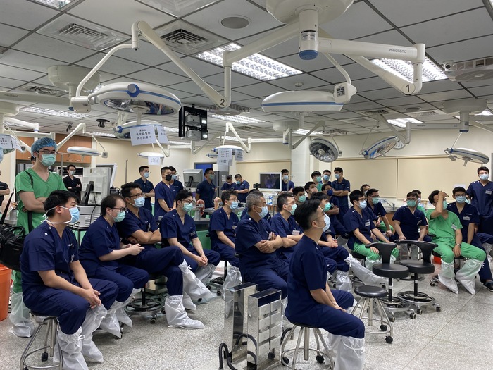 111.04.16 Advanced Shoulder Course SCR ( Superior Capsular ...